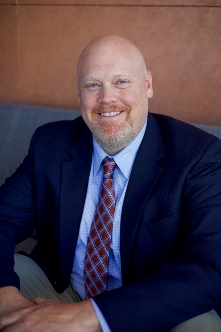 Eric Meinecke receives Leonard Heise Award at EBAA’s 2022 Annual ...